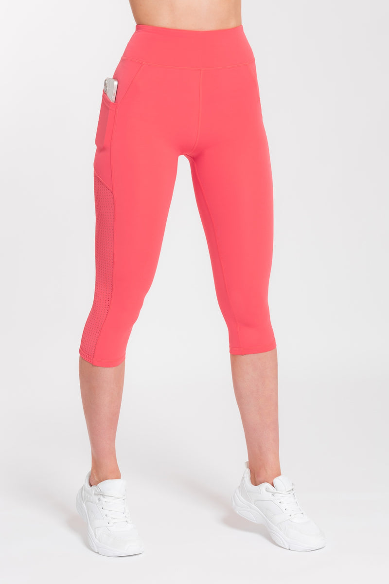 Move Capri Salmon – Navigation