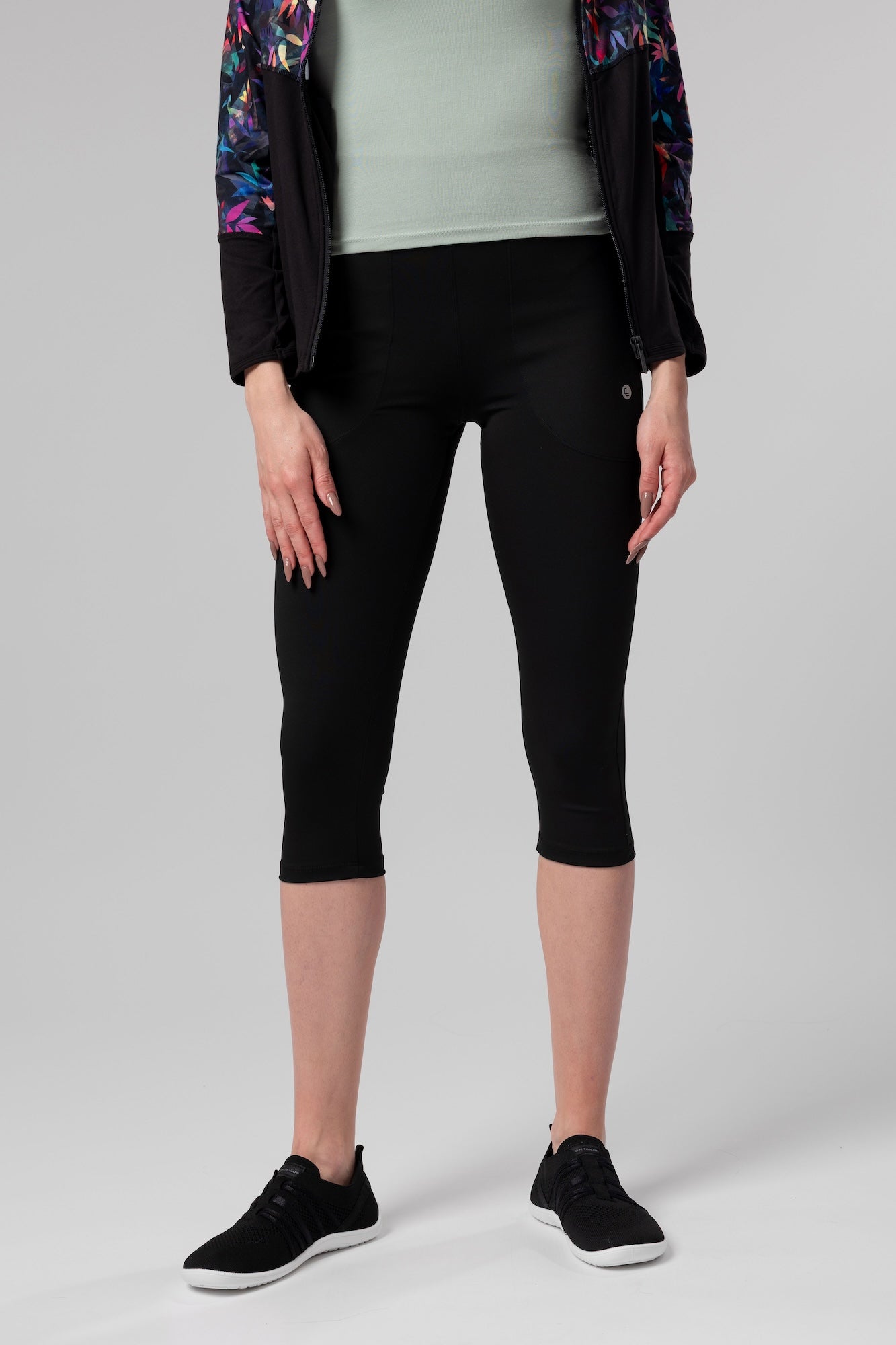 Leggings Move Capri Fleurine – Navigation